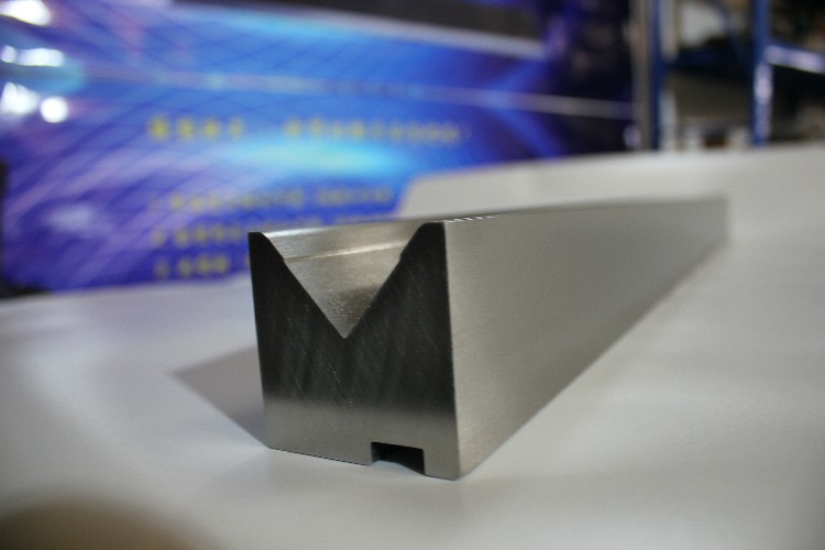 Pacific press brake tools - Press brake punch and dies,punch holders